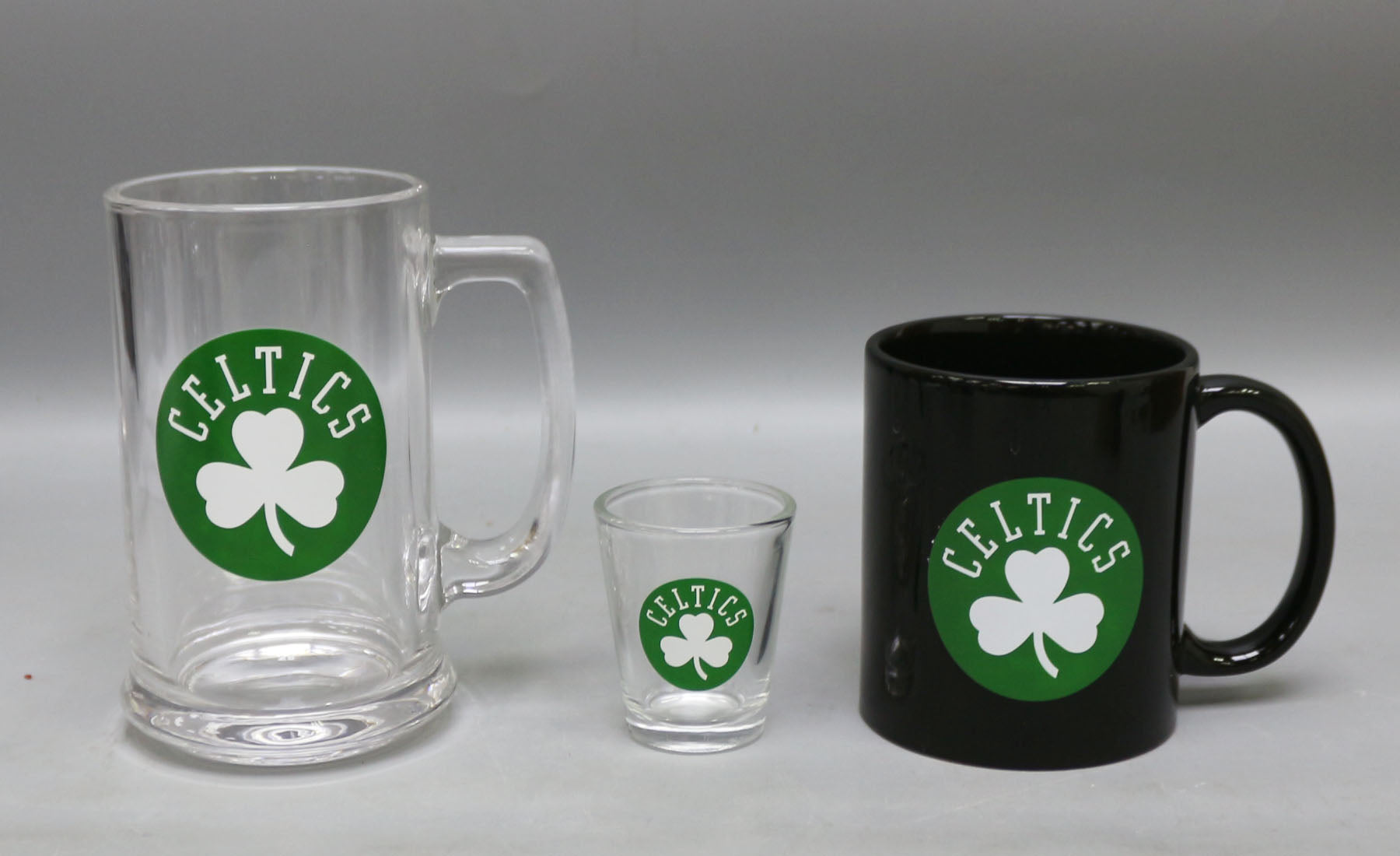 Boston Celtics 3-Piece Glassware Gift Set - Dynasty Sports & Framing