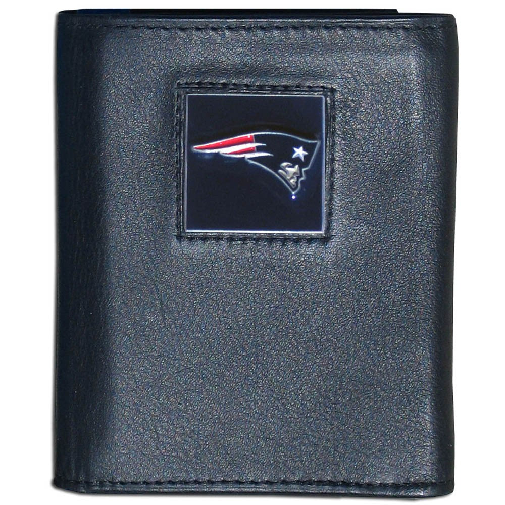 New England Patriots FineGrain Leather Tri-Fold Wallet | Football ...